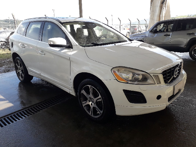 Chevrolet S10, Volkwagen Golf, Ford Ranger, Volvo XC60, Corsa Milenium ...